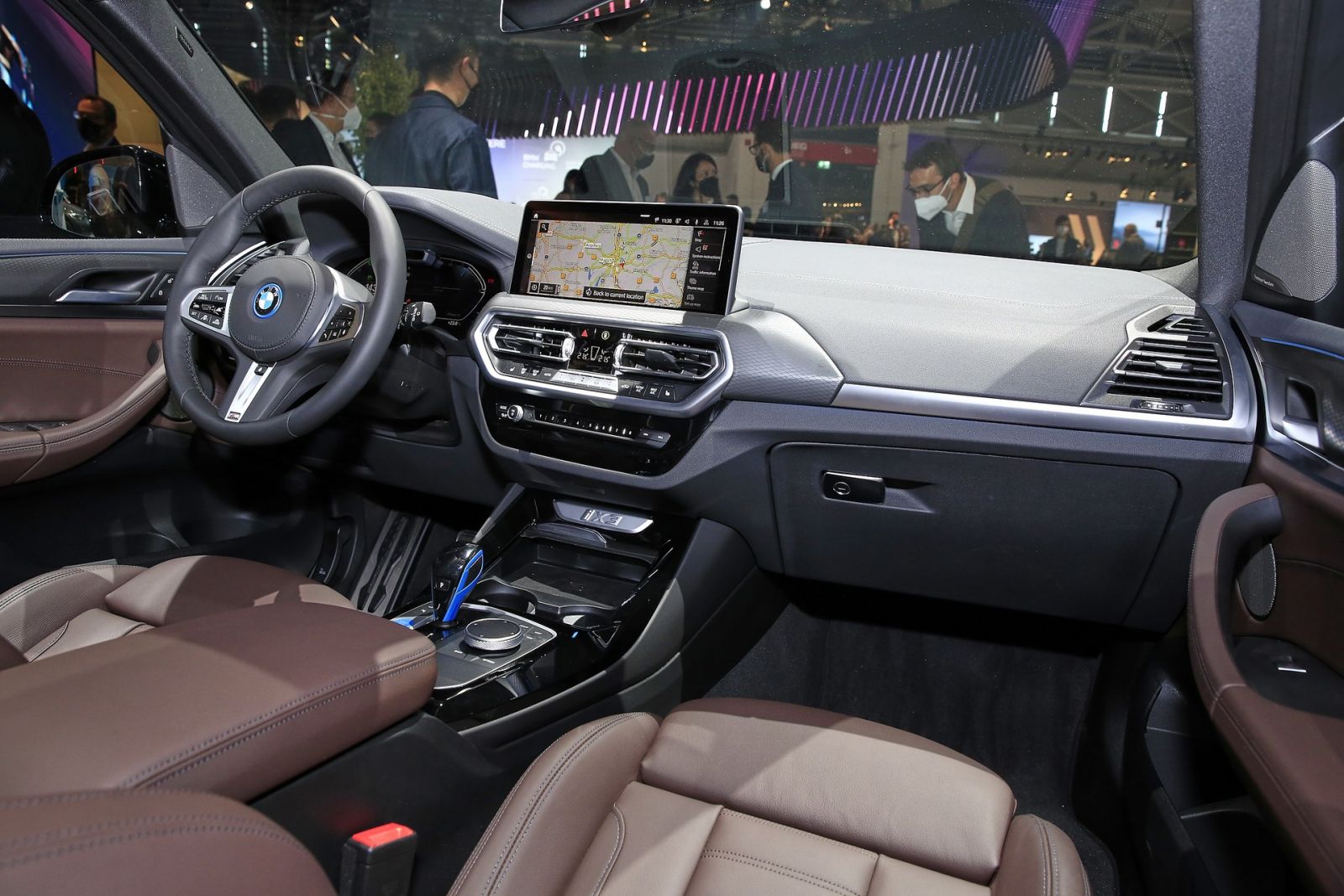 ชมคันจริง!! 2022 BMW iX3 LCI ปรับหล่อใหม่…เอสยูวีไฟฟ้า 286 แรงม้า ที่พร้อมจะเข้าไทย | AUTODEFT ...